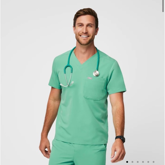 Figs | Pants | Nwt Wear Figs Mens Surgical Green Scrubs Set Leon Top ...